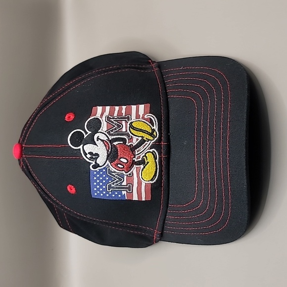 Disney | Accessories | Disney Hat Mens One Size Black Red Micky Mouse ...